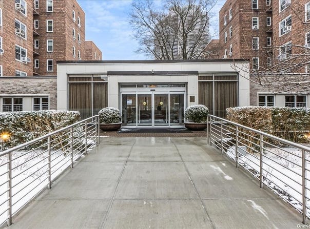 112-20 72nd Drive, Apt D21, Forest Hills, NY 11375 House for Sale ...