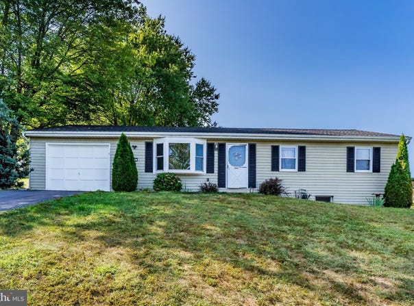 12 PINE TREE DRIVE, MECHANICSBURG, PA 17055 House for Sale - realestate.com.au