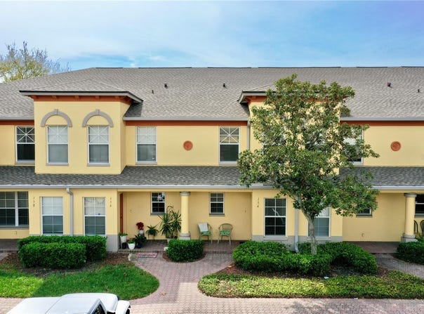 154 COQUINA BAY DRIVE, ST PETERSBURG, FL 33705 Townhouse for Sale ...