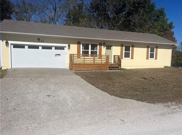 13 Oak Crest Drive, Linn Valley, KS 66040 House for Sale - realestate ...