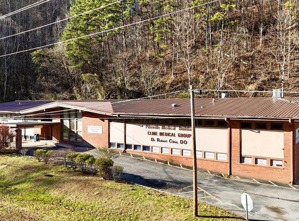 387 Town Mountain Road, Pikeville, KY 41501 Other for Sale - realestate ...