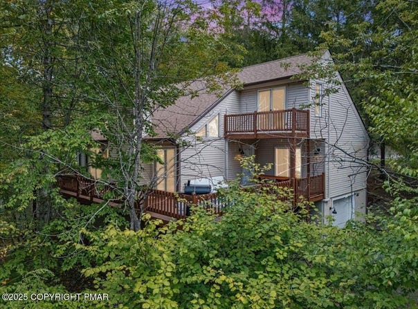 415 Canterbury Road, Bushkill, PA 18324 House for Sale - realestate.com.au