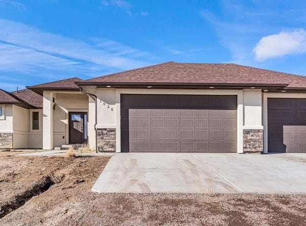 1025 N Dalton Brothers Dr, Pueblo West, CO 81007 House for Sale ...