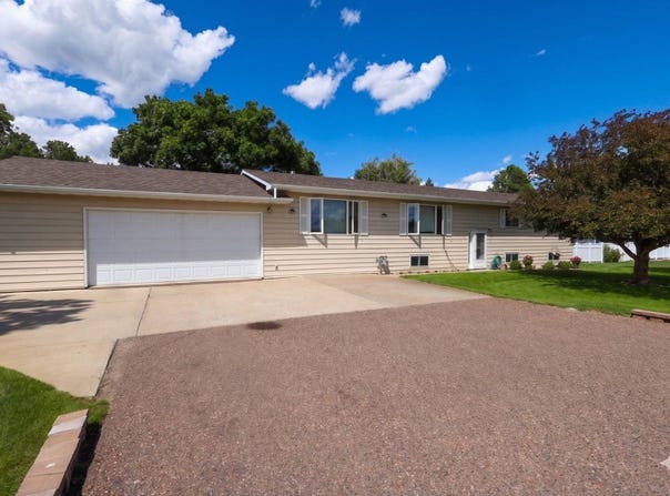 1802 Crocus Drive, Sidney, MT 59270 Townhouse for Sale - RealEstate KH