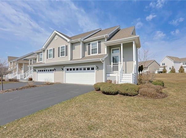 39 Streamview Drive unit: 39, Cumberland, RI 02864 Other for Sale ...