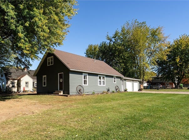 700 N Washington Street, Thorp, WI 54771 House for Sale - realestate.com.au