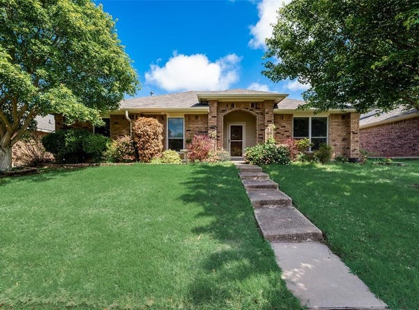 1307 E Branch Hollow Drive, Carrollton, TX 75007 House for Rent ...