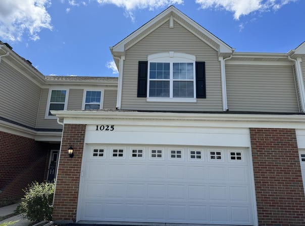 1025 Draper Road, McHenry, IL 60050 Townhouse for Sale - realestate.com.au