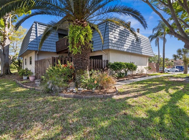 14523 CATALINA CIRCLE, SEMINOLE, FL 33776 Townhouse for Sale ...