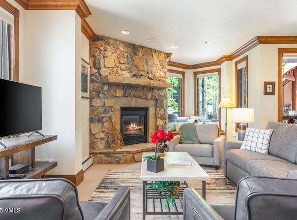 62 Highlands Lane unit: R103, R102, Beaver Creek, CO 81620 Apartment ...