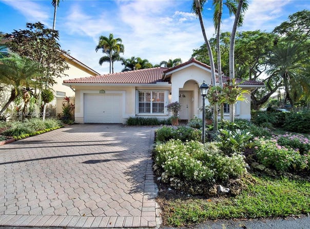 10953 SW 153rd Ct, Miami, FL 33196 House for Sale - realestate.com.au