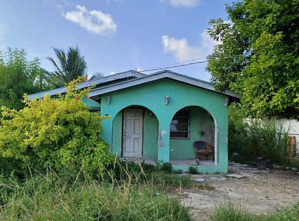 Nassau Village Triplex Soldier Road New Providenceparadise Island Townhouse For Sale