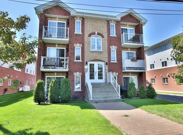 7045 Ch. de Chambly, Saint-Hubert, QC J3Y3R6, CA, Saint-Hubert, Québec Apartment for Sale ...
