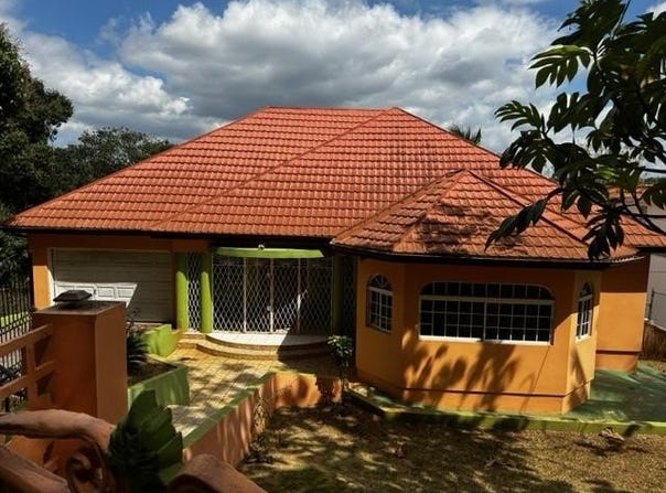 Mandeville, Manchester Parish, Address available on request House for ...