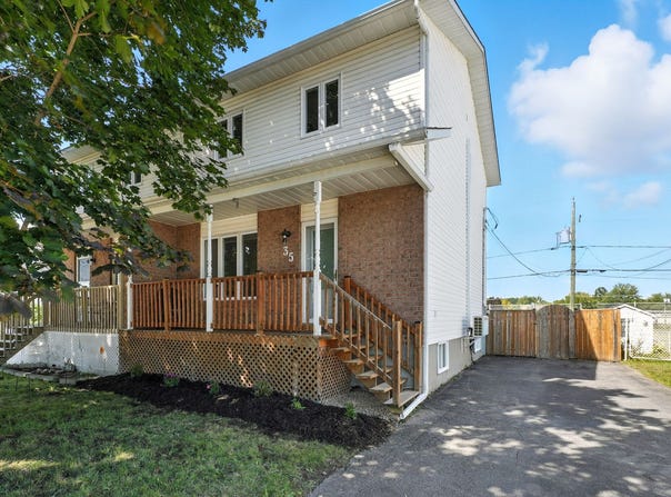 35 Rue du Grand-Duc, Masson-Angers, QC J8M1W6, CA, Masson-Angers ...