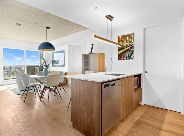 100 Rue Murray 1915, Montréal (Le Sud-Ouest), Québec H3C 1A2 Apartment ...