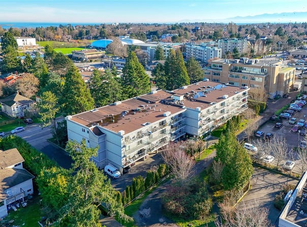 2022 Foul Bay Rd 311, Victoria, British Columbia V8R 5A9 Apartment for ...