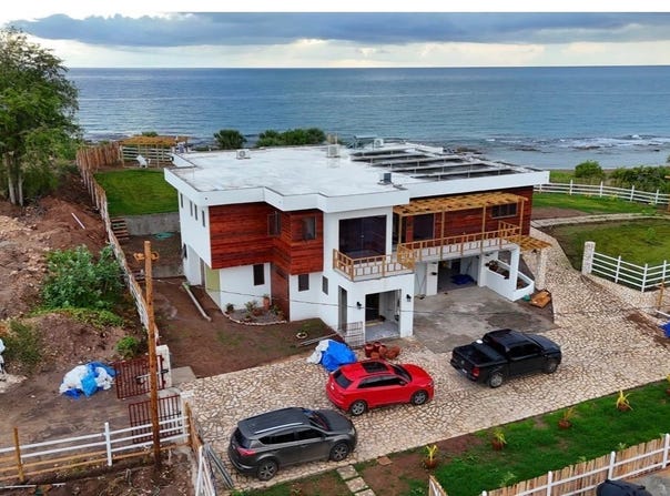 BILLYS BAY TREASURE BEACH, Treasure Beach, St. Elizabeth Parish House ...