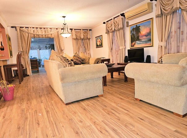 205 MANGO WALK COUNTRY CLUB, Montego Bay, St. James Parish House for ...