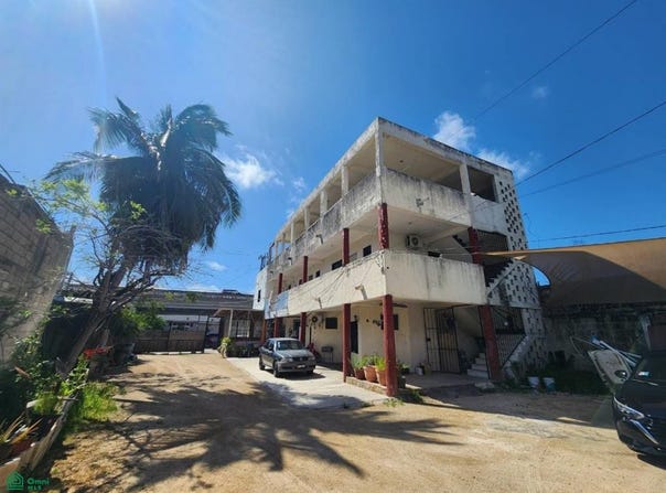 pasos de la Avenida Juarez JWH8+HQ7 Playa del Carmen, Quintana Roo ...
