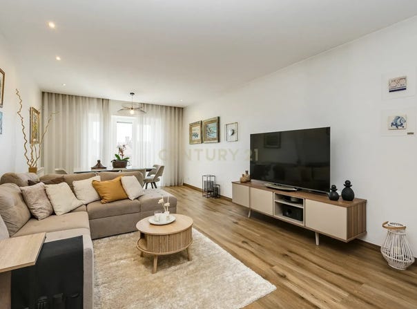 Rua Marquês Pombal 72, Cacém, Portugal, Cacém e São Marcos, Lisbon 2735 ...