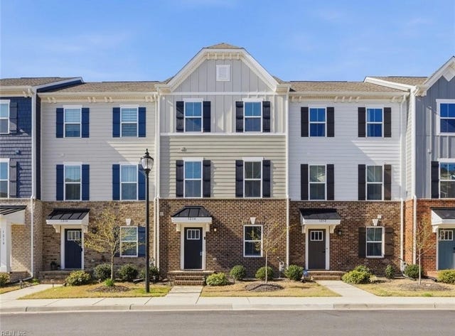 1214 Gunboat DR, Suffolk, VA 23435 Townhouse for Sale - realestate.com.au