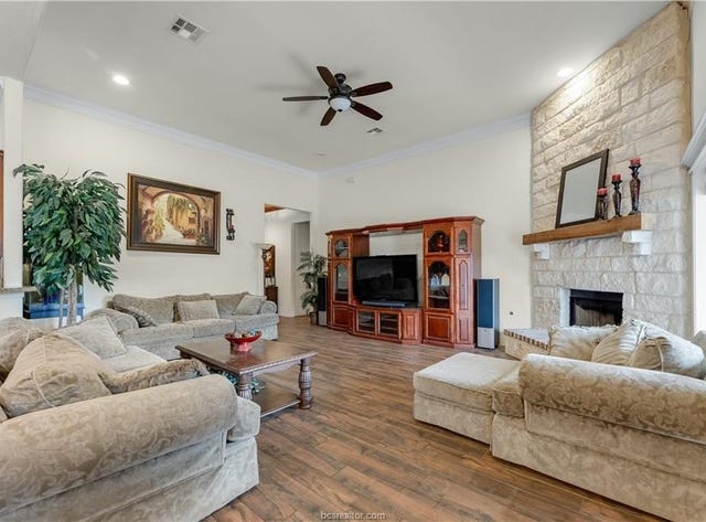 7833 Mapache Court, Bryan, TX 77808 House for Sale - realestate.com.au