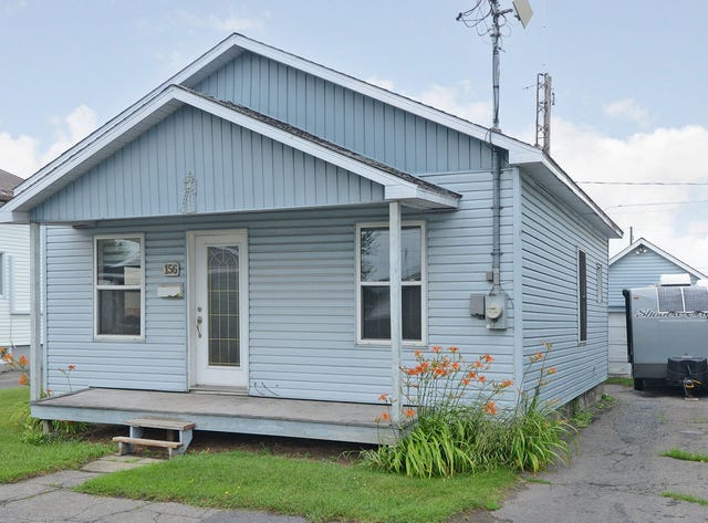 156 Rue St-Joseph, Salaberry-de-Valleyfield, QC J6T1L1, CA, Salaberry ...