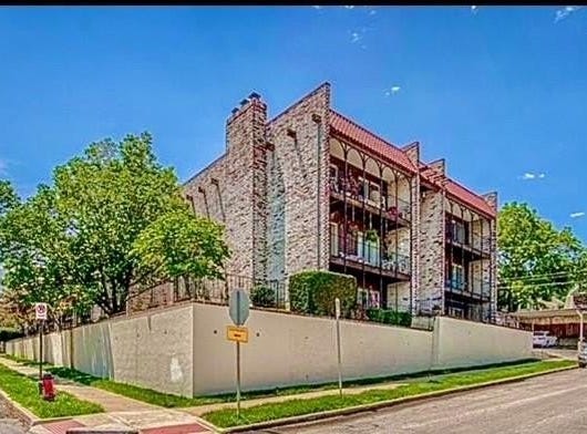 111 E 50TH Street unit: B, Kansas City, MO 64112 Apartment for Sale ...