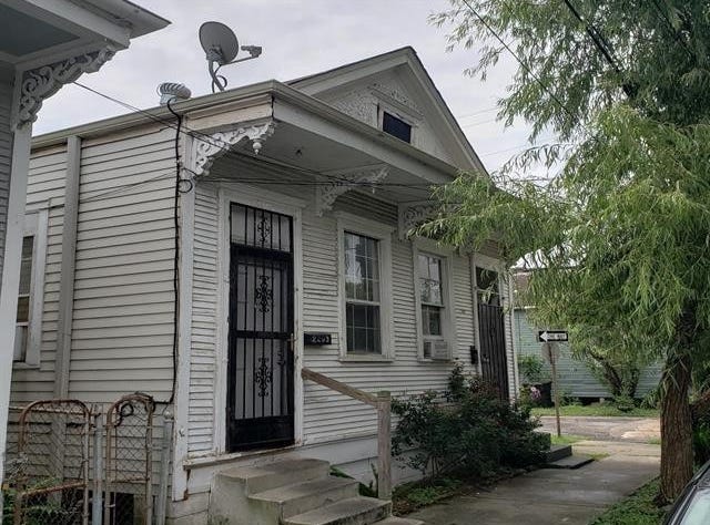 2201 SONIAT Street, New Orleans, LA 70115 Townhouse for Rent ...