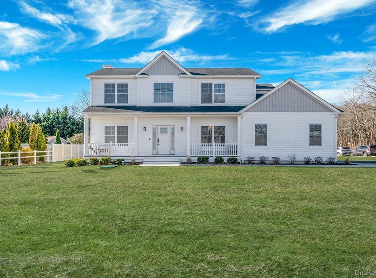 NC Pine Street, Port Jefferson Station, NY 11776 House for Sale ...