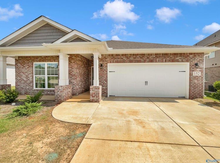 152 Cherry Laurel Drive, Hazel Green, AL 35750 House for Sale ...