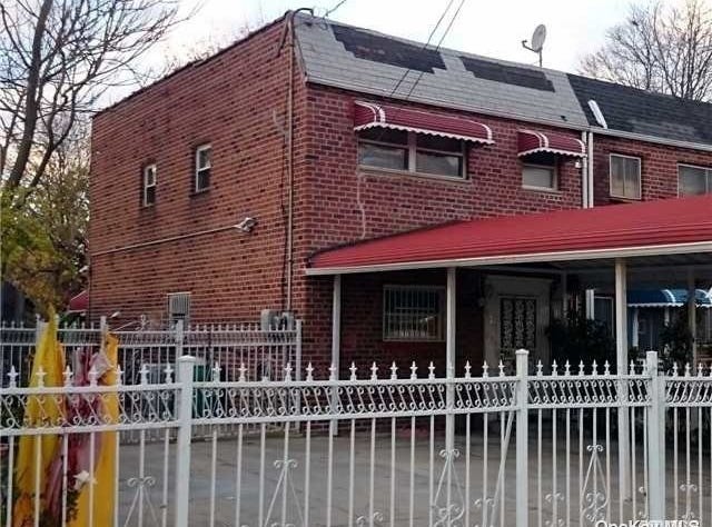 122-58 Springfield Boulevard, Springfield Gardens, NY 11413 House for ...