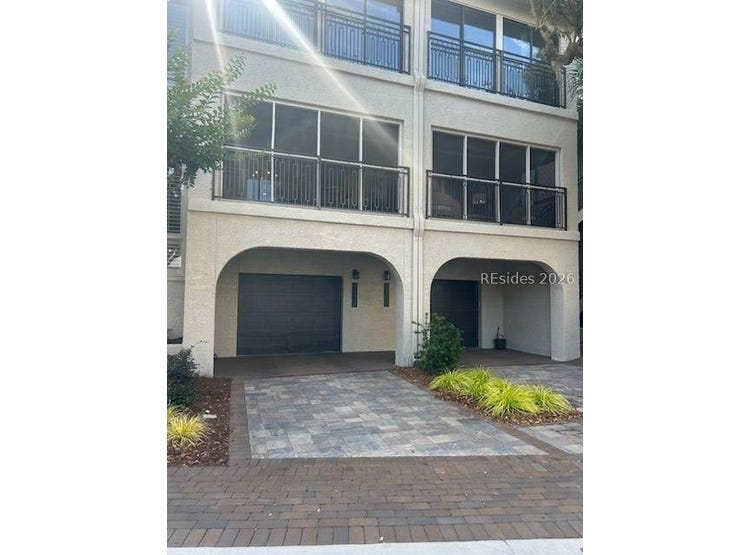 20 Lighthouse Lane, Hilton Head Island, SC 29928 Apartment for Sale ...