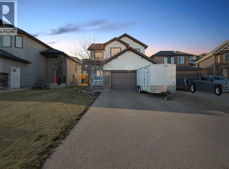 135 Crane Place, Fort McMurray, Alberta T9K0P6 House for Sale ...