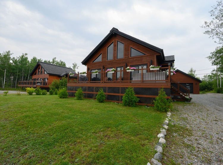 300 Rue Arthur-Fecteau, Senneterre - Ville, QC J0Y2M0, CA, Senneterre ...