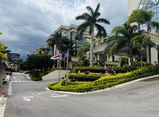 Office for rent in the free trade zone â€“ Plug and Play / Turnkey â ...