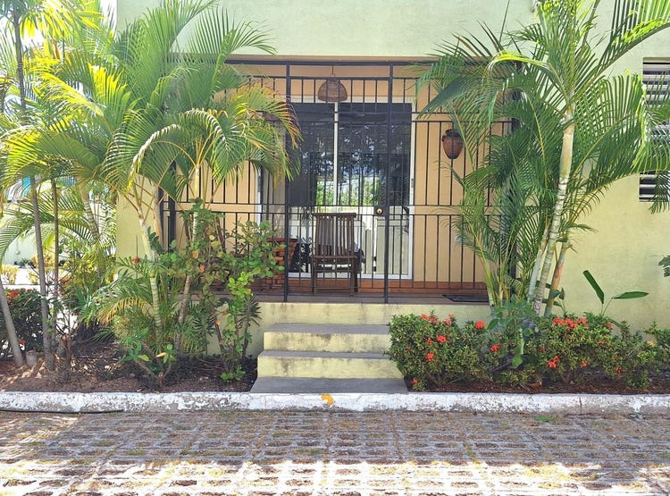 23 WELLINGTON DRIVE unit: 2, Kingston 6, St. Andrew Parish House for ...