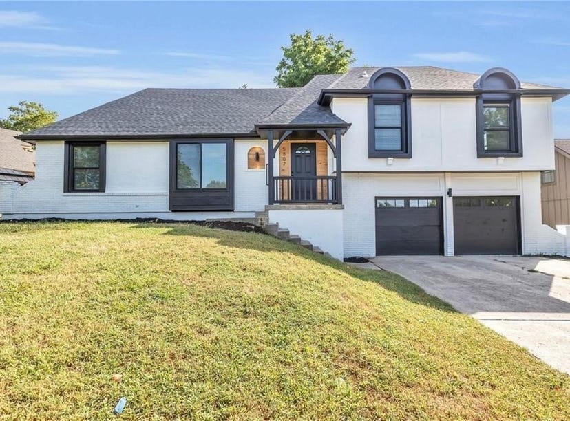 5807 Noland Road, Shawnee, KS 66216 House for Sale - RealEstate KH