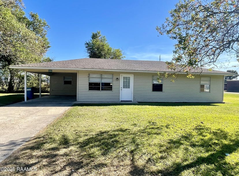 1084 Red Barn Road, Breaux Bridge, LA 70517 House for Rent - realestate ...