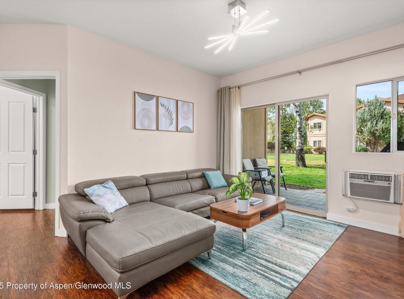 1400 E Valley Road unit: 115, Basalt, CO 81621 Apartment for Sale ...