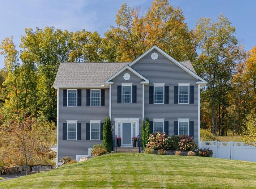 135 Brookview Drive, Hooksett, NH 03106 House for Sale - realestate.com.au