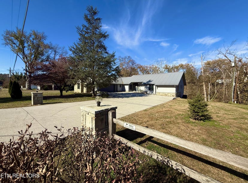 2257 Shinbone Rd, Sevierville, TN 37876 House for Sale - realestate.com.au