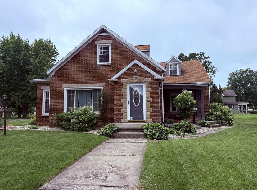 111 S Wayne Street, Saint Marys, OH 45885 House for Sale - realestate ...