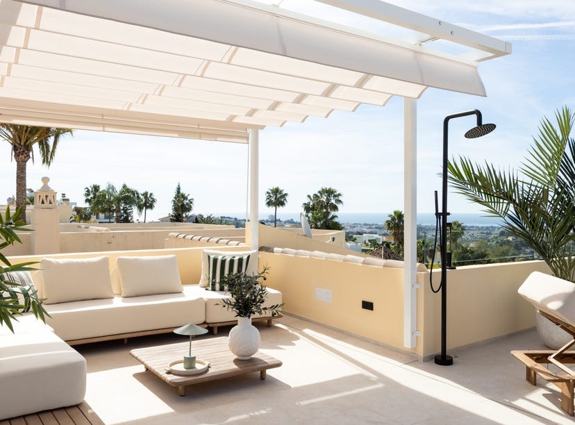Renovated Townhouse with Sea Views in El Herrojo - Benahavís Benahavis ...