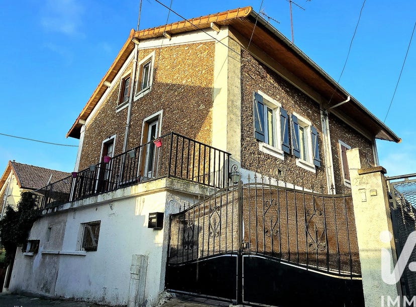 Corbeil-Essonnes, Île-de-France 91100 House for Sale - realestate.com.au