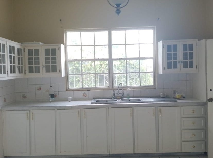 SHORTWOOD ROAD KINGSTON, Kingston 8, St. Andrew Parish House for Sale ...