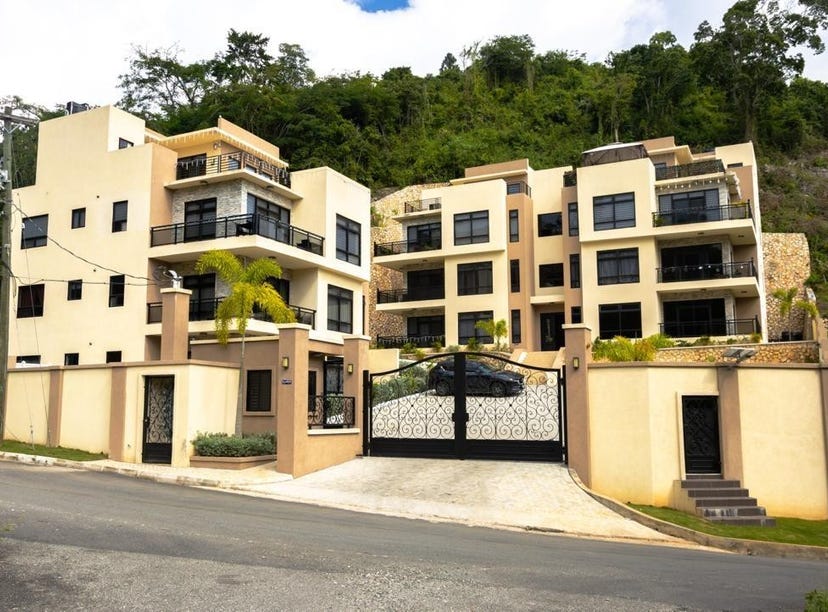 4 LIPSCOMBE DRIVE/AVE, Kingston 9, St. Andrew Parish House for Rent ...