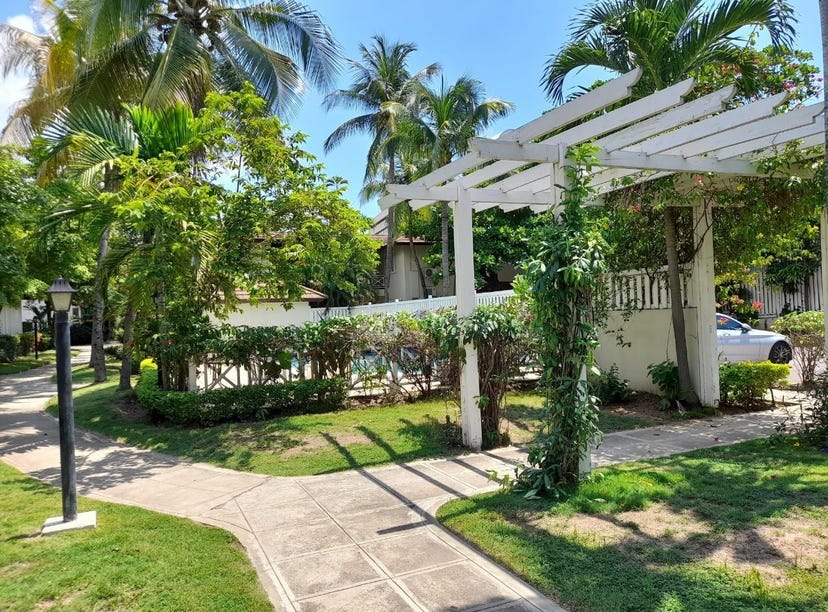 4-12 RENFREW ROAD, Kingston 10, St. Andrew Parish House for Sale ...