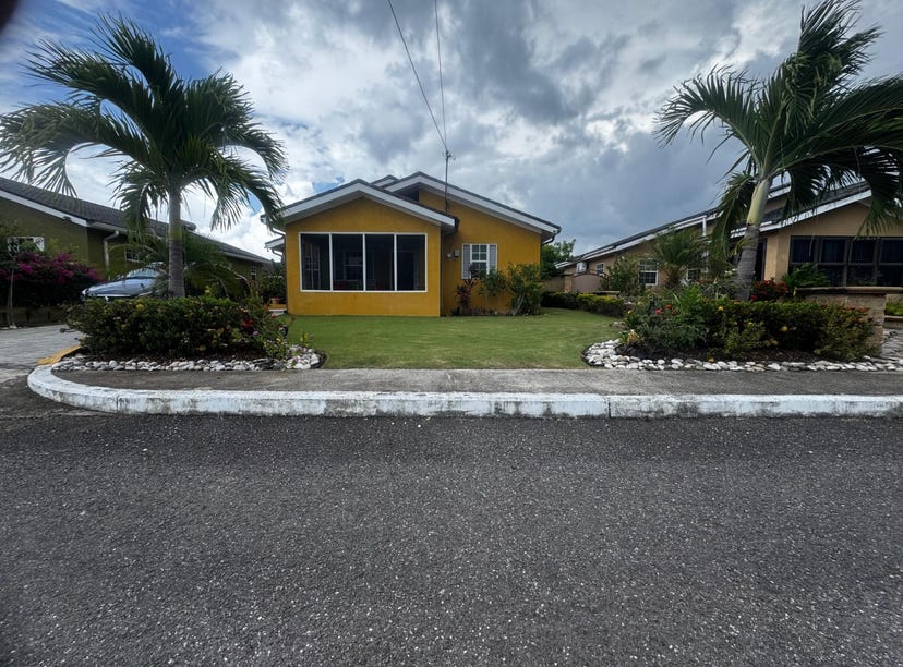 328 CALABASH BOULEVARD, Drax Hall Estate, St. Ann Parish House for Sale ...